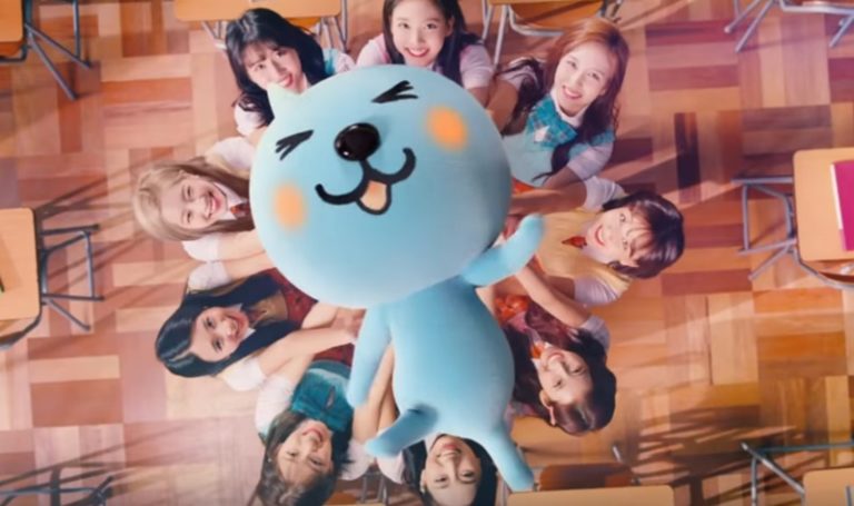 TWICE出演、「Qoo」CM&メイキング映像公開 - デバク