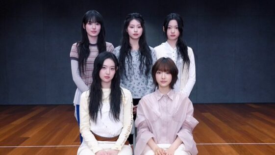 KiiiKiii、「日本語」で初挨拶！IVE以来スタシ新グル - デバク