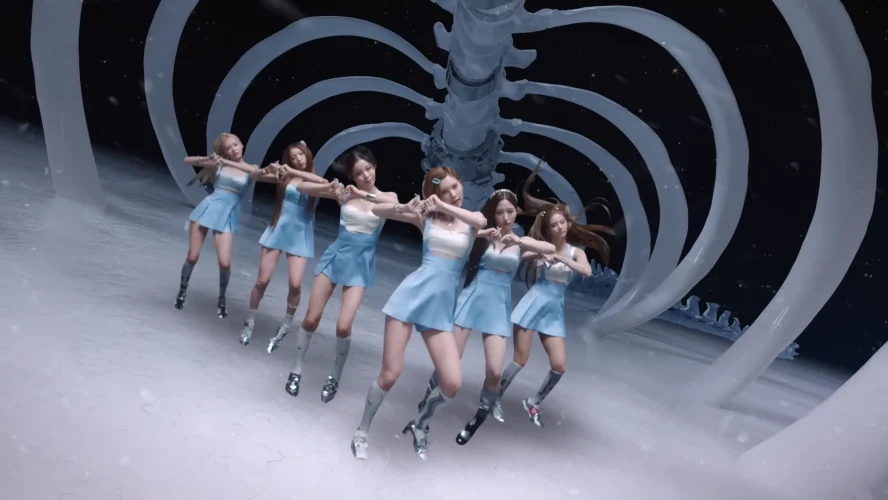 NMIXX、新曲「Blue Valentine」MV公開＋初フルAL発売 - デバク